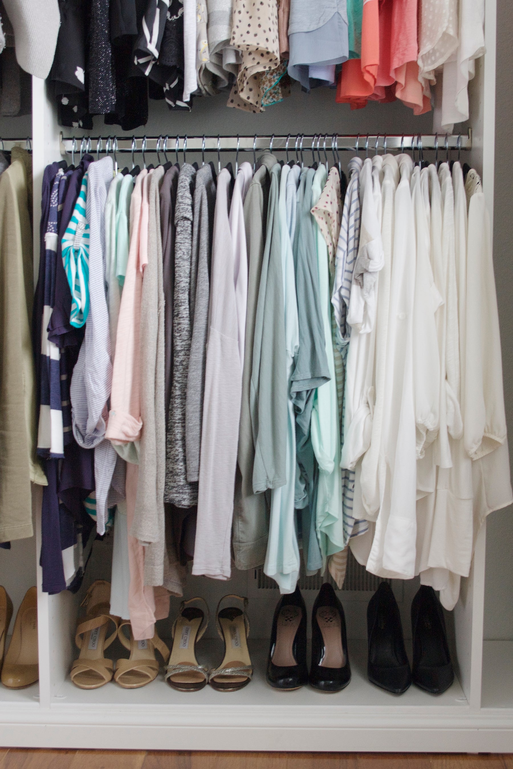 Slim Black (NON-VELVET) Short Neck Vertical-Space-Saving Clothes Hange ...